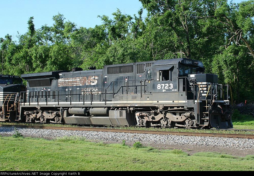 NS 8723